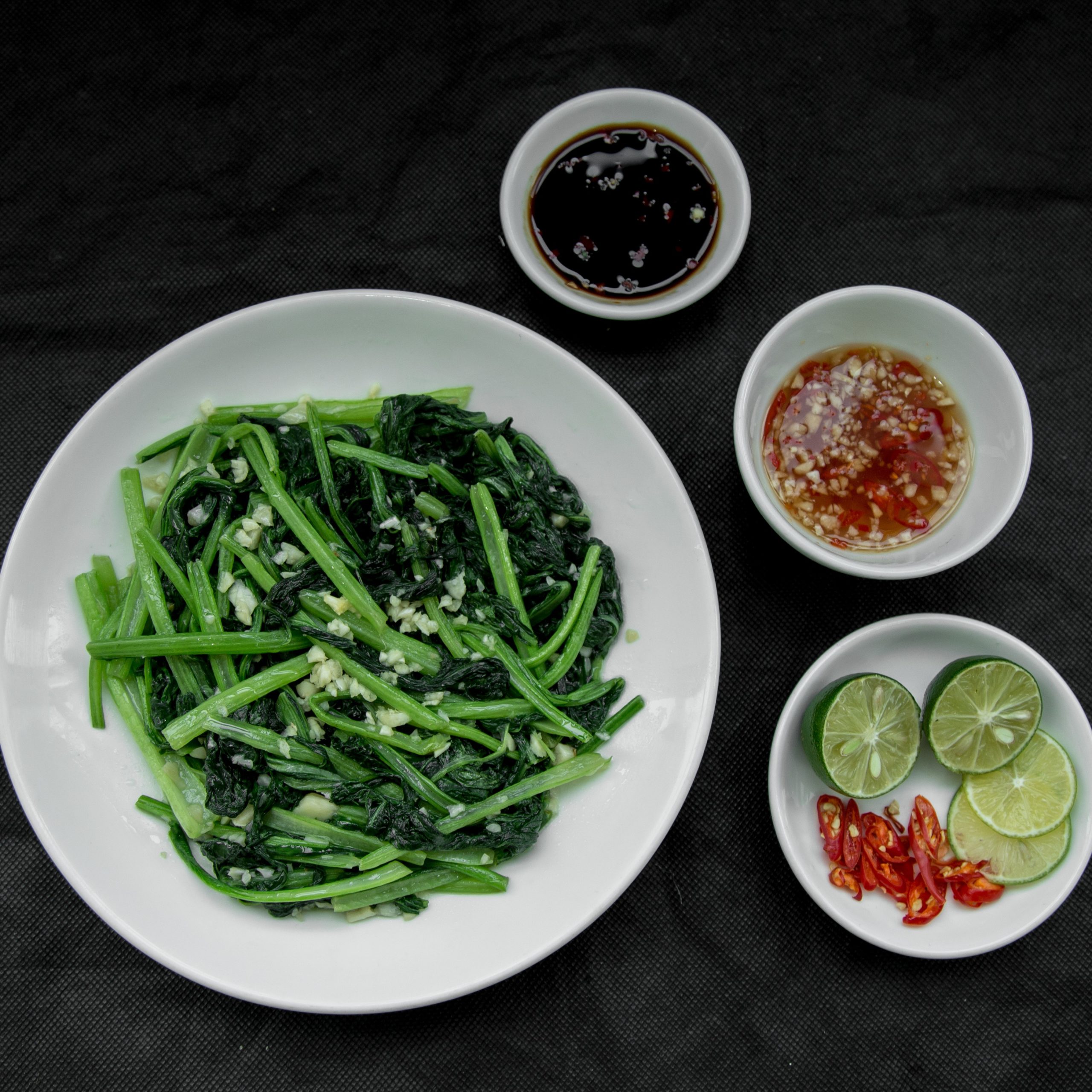 Rau muống xào - Nấm Việt Hà Thành®